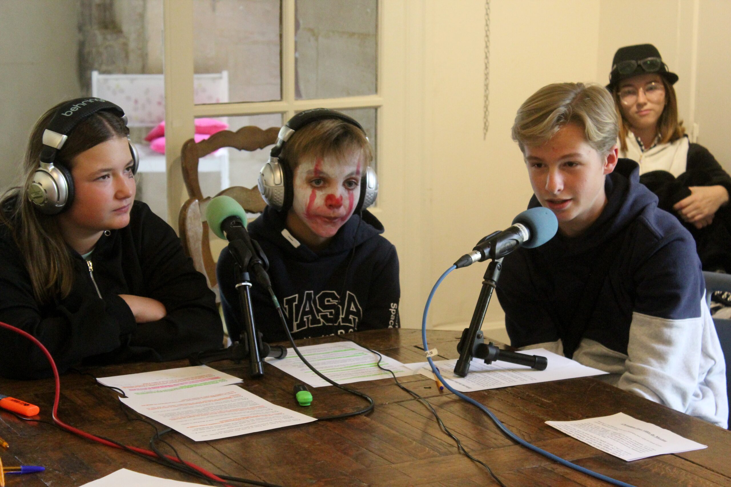 Les jeunes du territoire au micro radiophonique - Communauté de ...