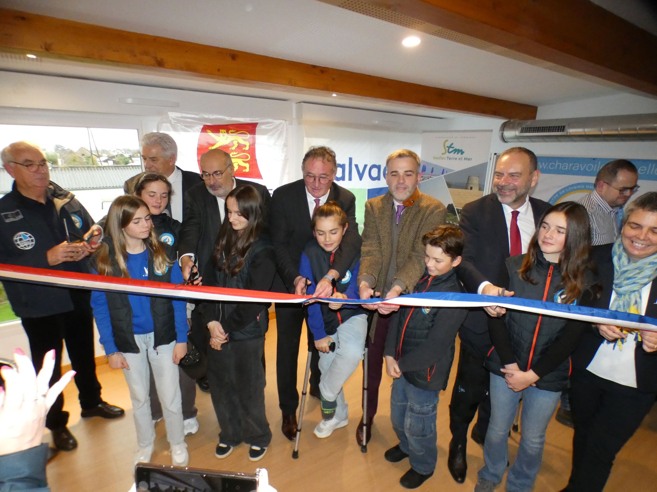 Les travaux du Centre de Loisirs Nautiques d'Asnelles inaugurés ...